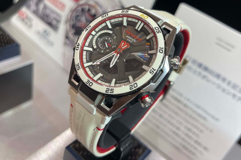 カシオEDIFICE、ホンダF1初優勝60周年記念特別モデルを発表。RA272のチャンピオンホワイトを活用した特別な1本