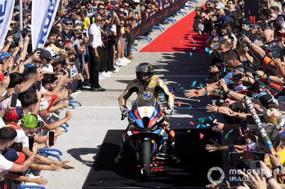 Dengan Pertaruhan BMW, Razgatlioglu Kembali ke Puncak WSBK