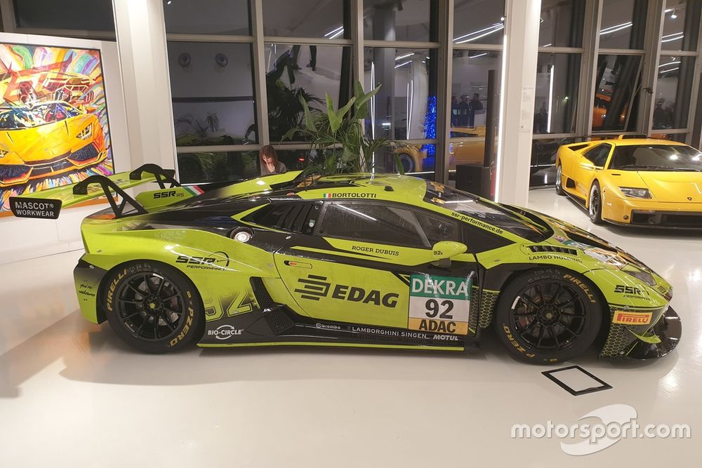 SSR dà la Huracán di Bortolotti Campione DTM al Museo Lamborghini