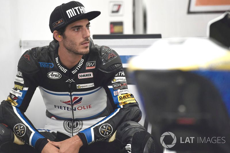 Te voet naar India: Voormalig Moto2-rijder gooit leven over andere boeg