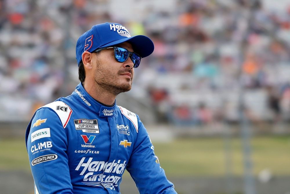 Hendrick Motorsports makes huge Kyle Larson pit crew changes ahead of ...