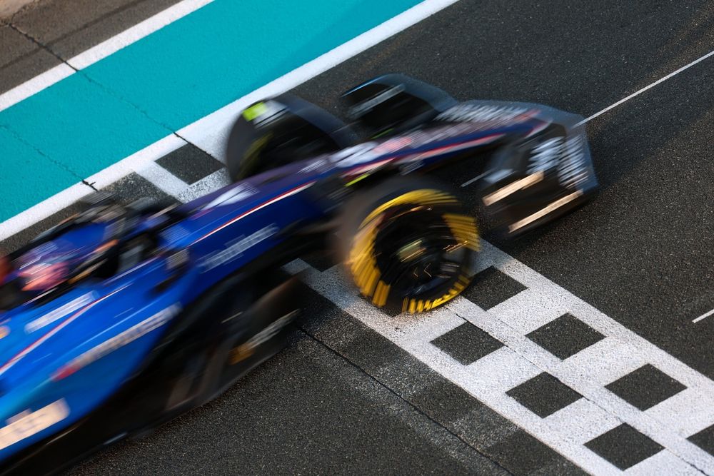 Albon: "2026 araçları mevcut araçlar kadar doğal olmayacak"