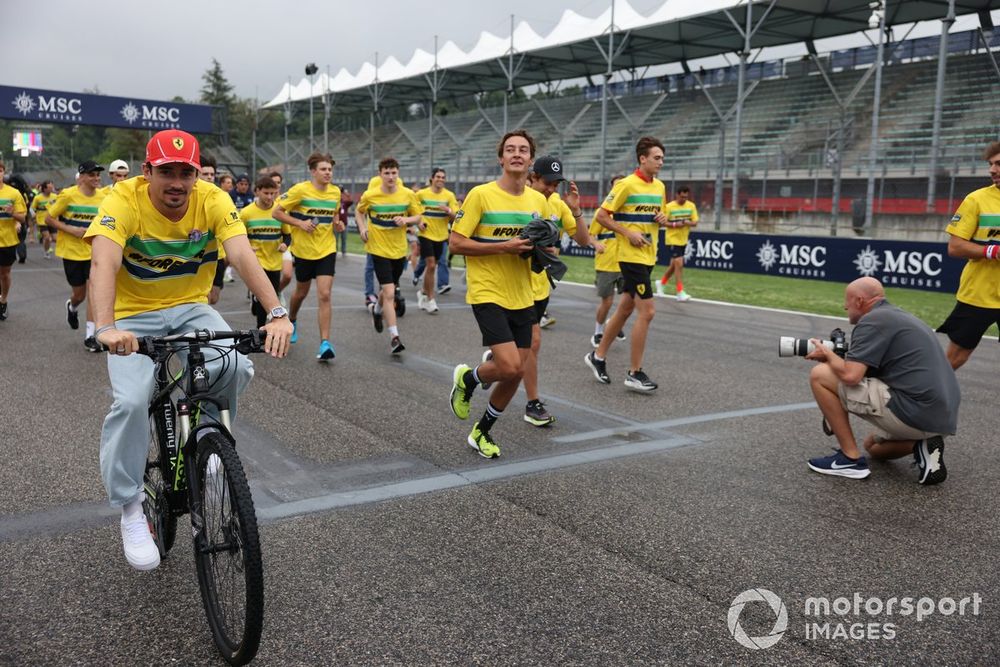 Senna-familie: “Elke keer weer eng om terug te zijn op de plek”
