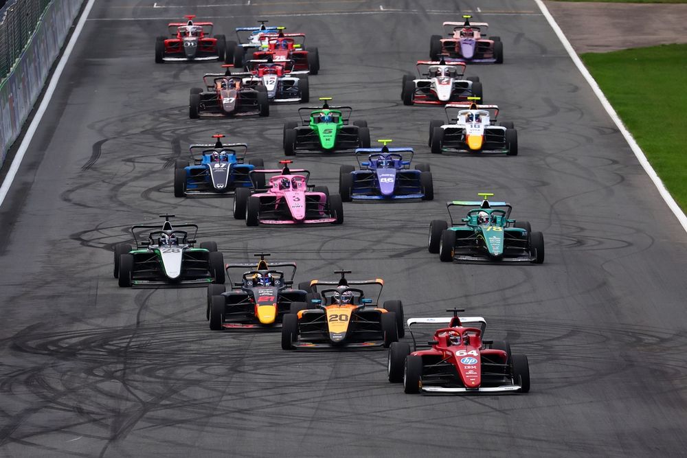 F1 Academy announces all-new rookie test: Dates, venue and driver line ...