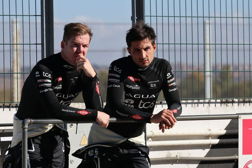 Dit zijn alle Formule E-coureurs van 2024-2025