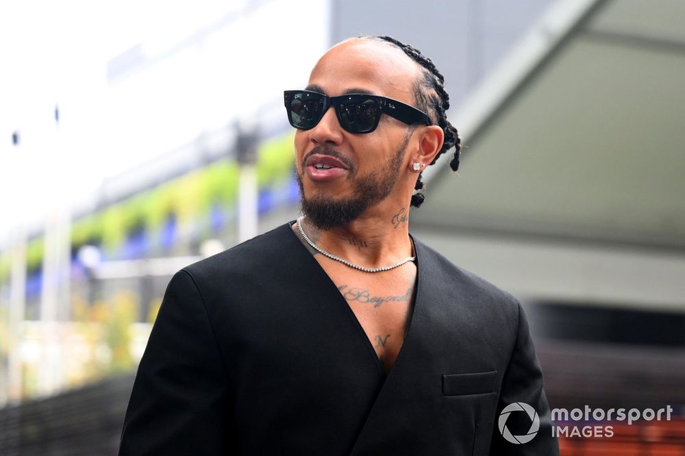 Lewis Hamilton stuns in Australian GP outfit as he makes Ferrari debut