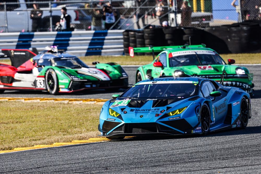 IMSA | Daytona, Libere 1: doppiette per Acura e Lamborghini