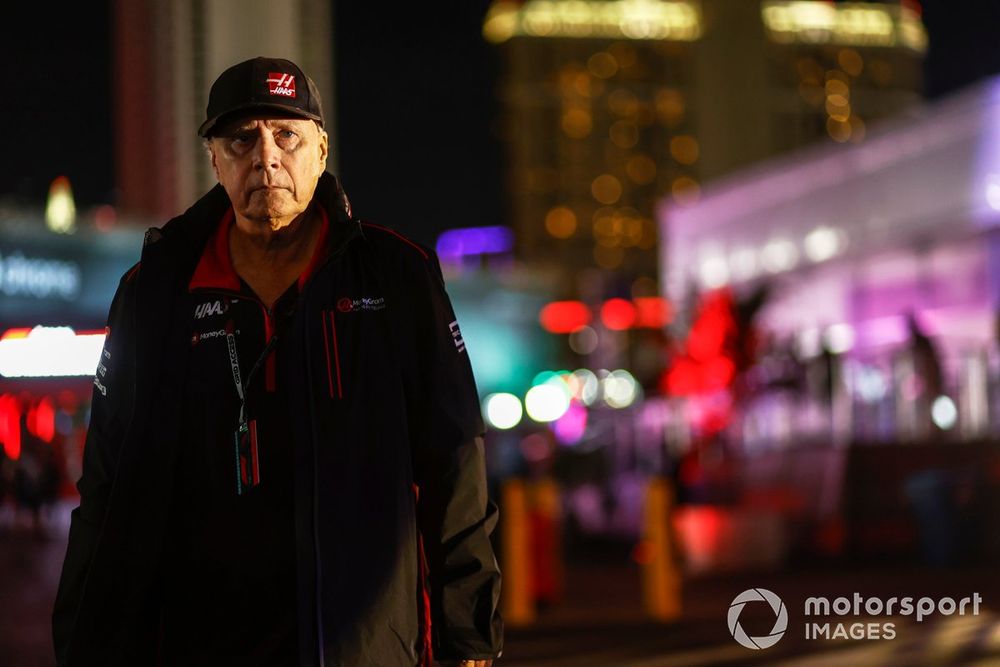 Komatsu: "Gene Haas benimle düzenli olarak iletişime geçiyor"