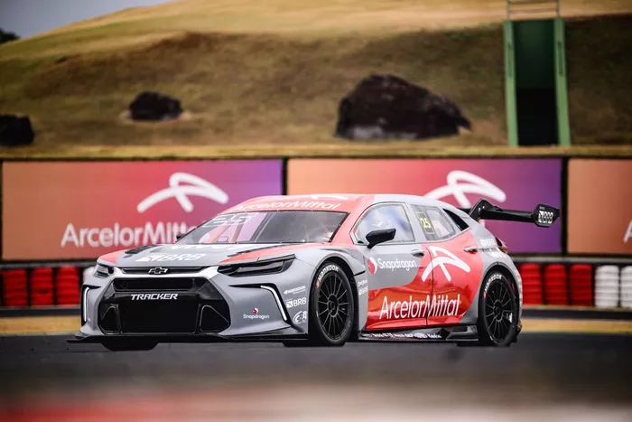 Stock Car Brasil passa a ter “bolha” de SUVs; Chevrolet Tracker faz ...