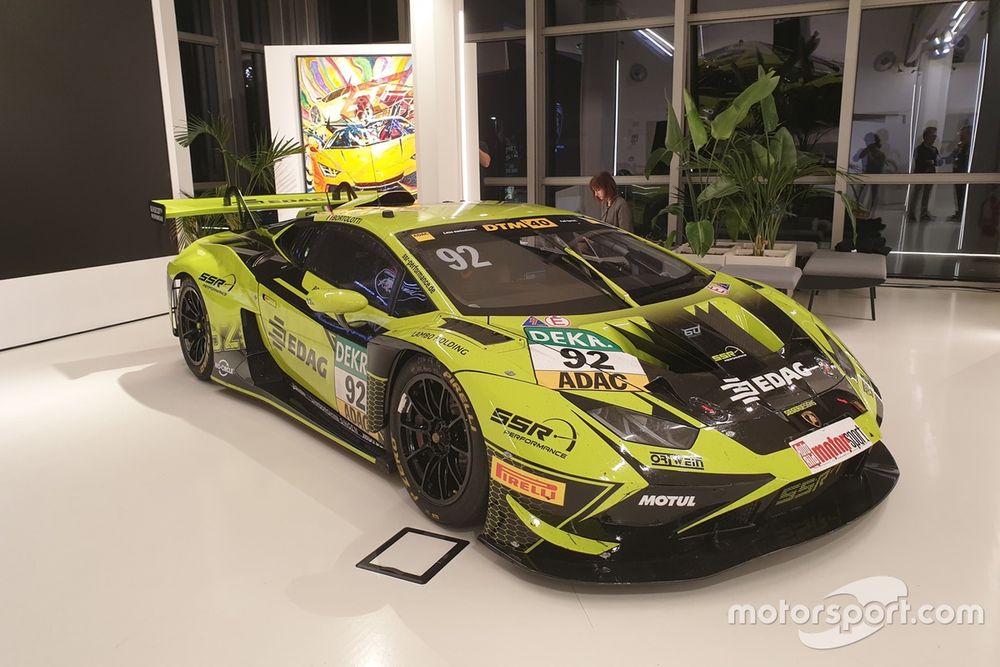 SSR dà la Huracán di Bortolotti Campione DTM al Museo Lamborghini