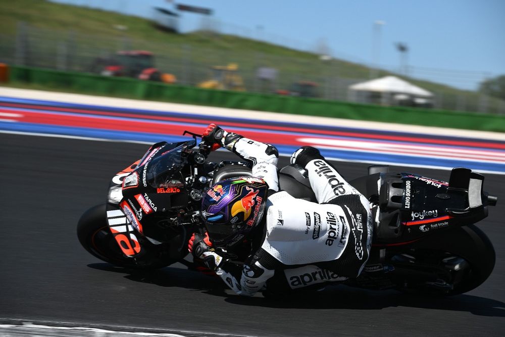 MotoGP | Jorge Martin resterà in Aprilia: la cronaca di una resa