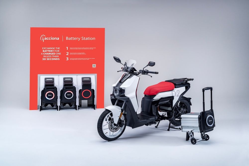 EICMA 2024: Silence ha la sua prima e-moto, la S05 Weekender