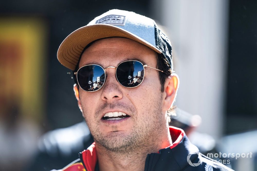 Perez'den Colapinto'ya tavsiye: "Önünde uzun bir yol var, adım adım ...