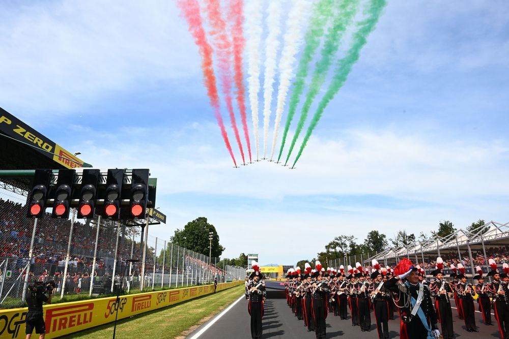F1 Italian GP live commentary and updates – Verstappen beats the ...