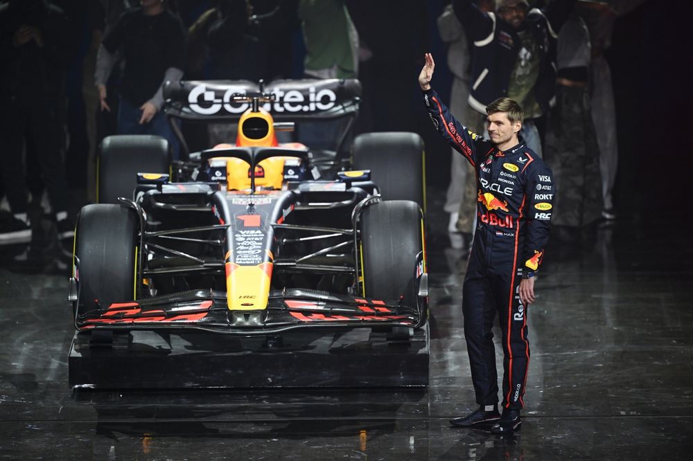 Red Bull presenteert livery voor nieuwe F1-auto Max Verstappen en Liam Lawson