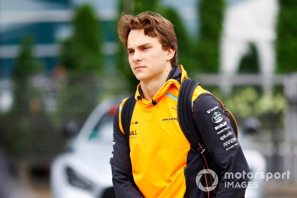 Which F1 drivers have scored the most points without a race win?