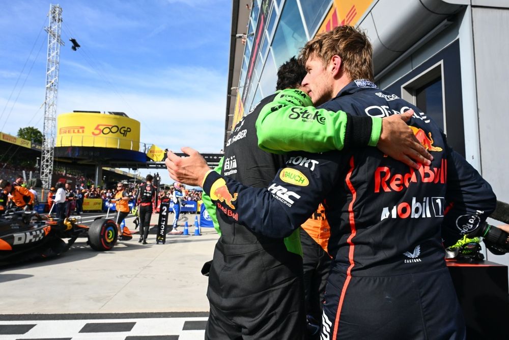 Bortoleto Akui Konsultasi Kontrak dengan Verstappen