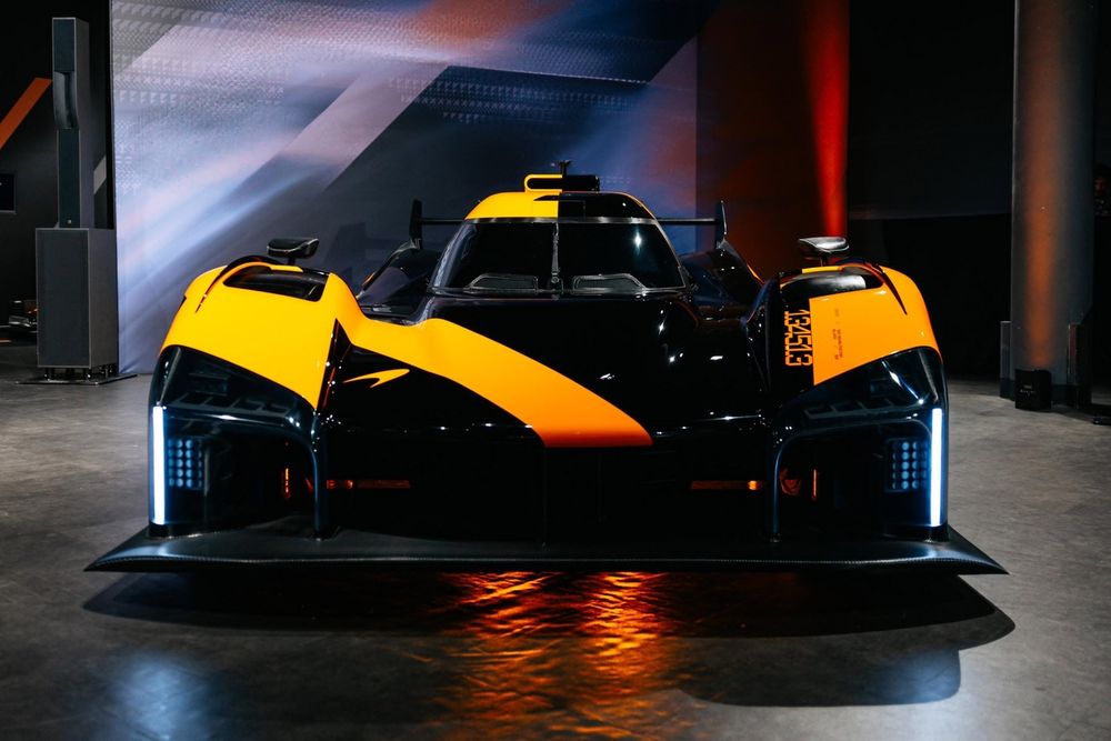 McLaren, Le Mans’da yarışacak yeni Hypercar aracını tanıttı!