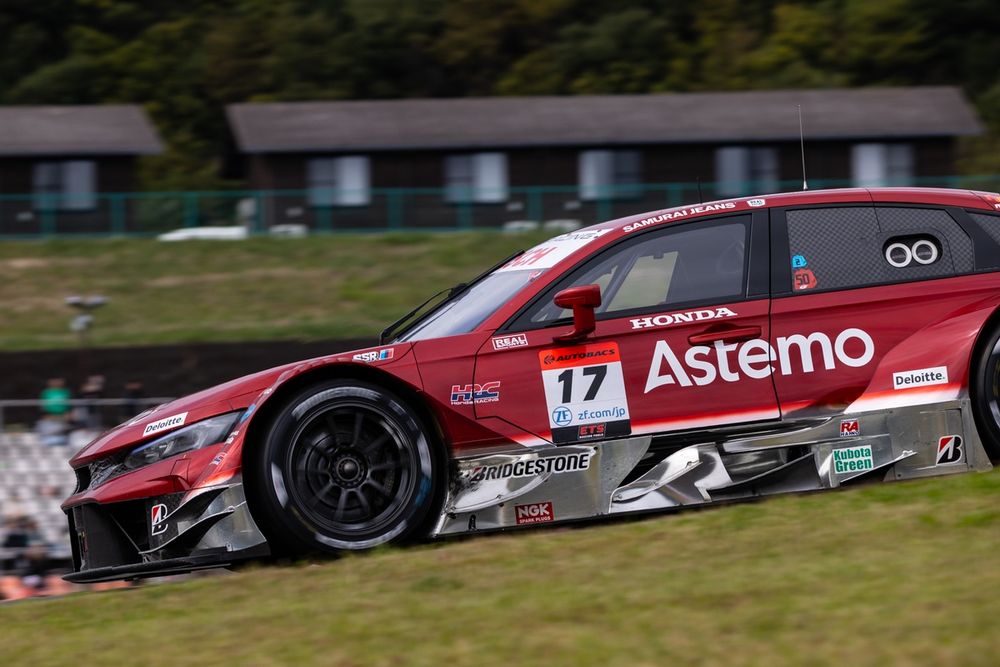 接触のAstemoシビック太田格之進とENEOSスープラ大嶋和也、それぞれの見解。双方に共通するのは「驚き」