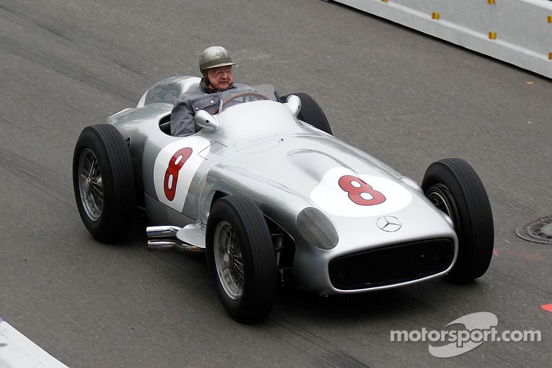 İkonik Mercedes W196R, rekor fiyatla alıcısını buldu!